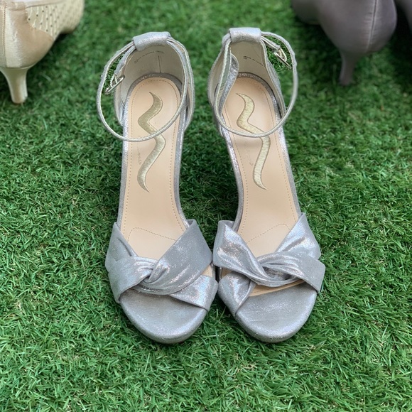 Nina | Shoes | Silver Open Toe Heels Never Warn | Poshmark